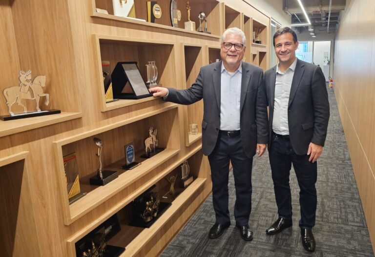 CSP-MG presta homenagem à Bradesco Vida e Previdência pelos 45 anos de ...